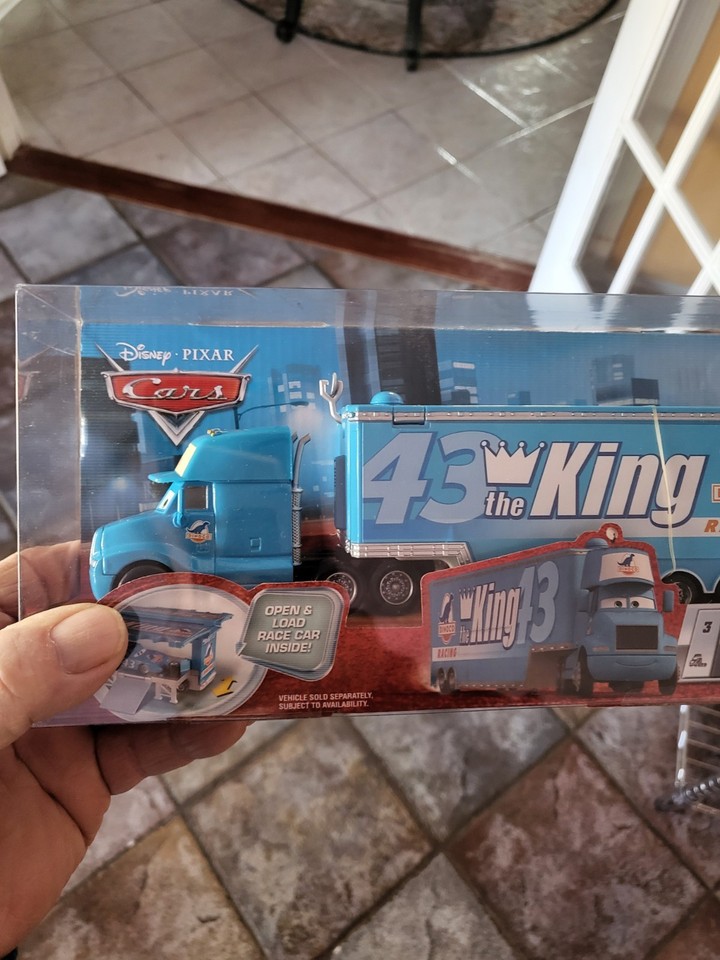 Disney Pixar The World Of Cars Gray Hauler 43 THE KING Race O Rama ...