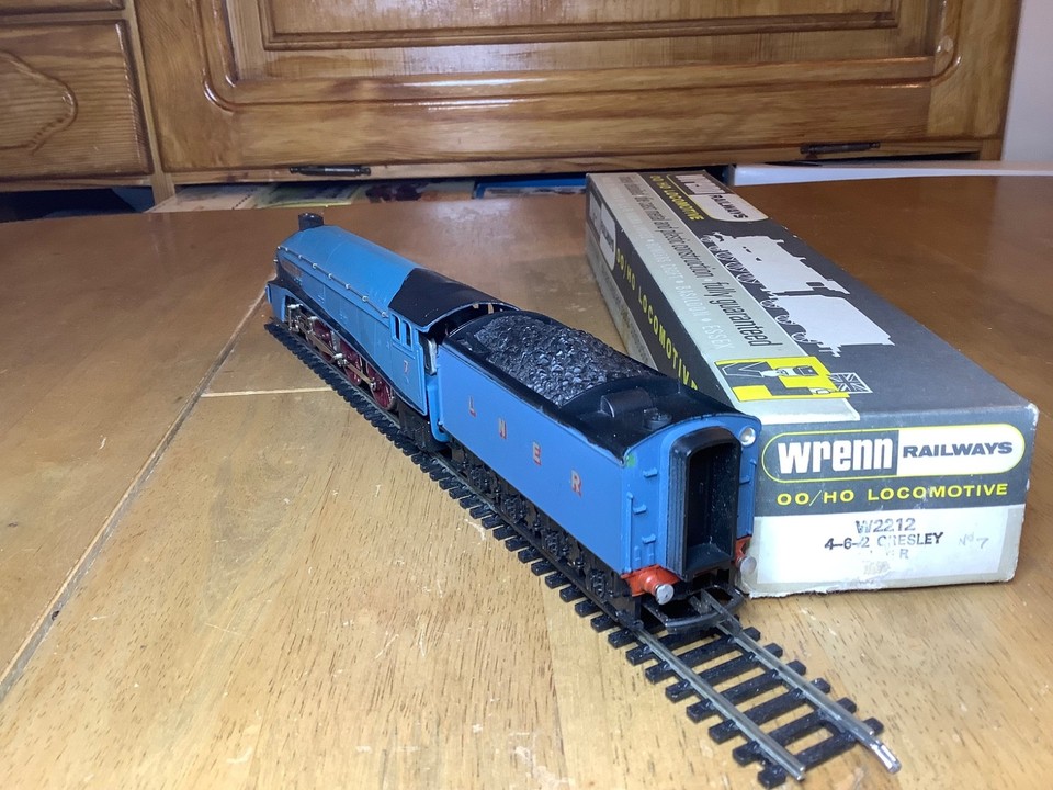Wrenn 2 Rail W2212 LNER 4-6-2 A4 Class Loco 7 Sir Nigel Gresley ...