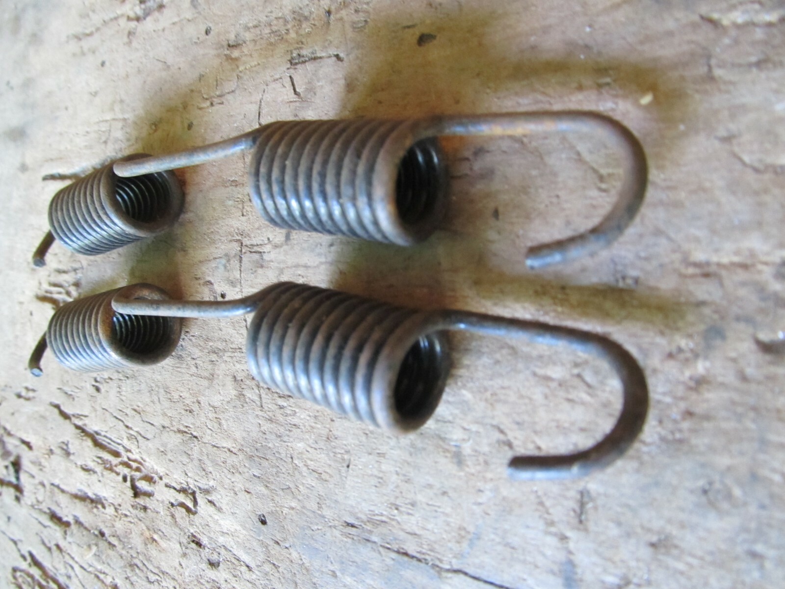 NOS 1950's 1940's FORD TRUCK CAR? REAR BRAKE SHOE RETRACTING SPRINGS ...