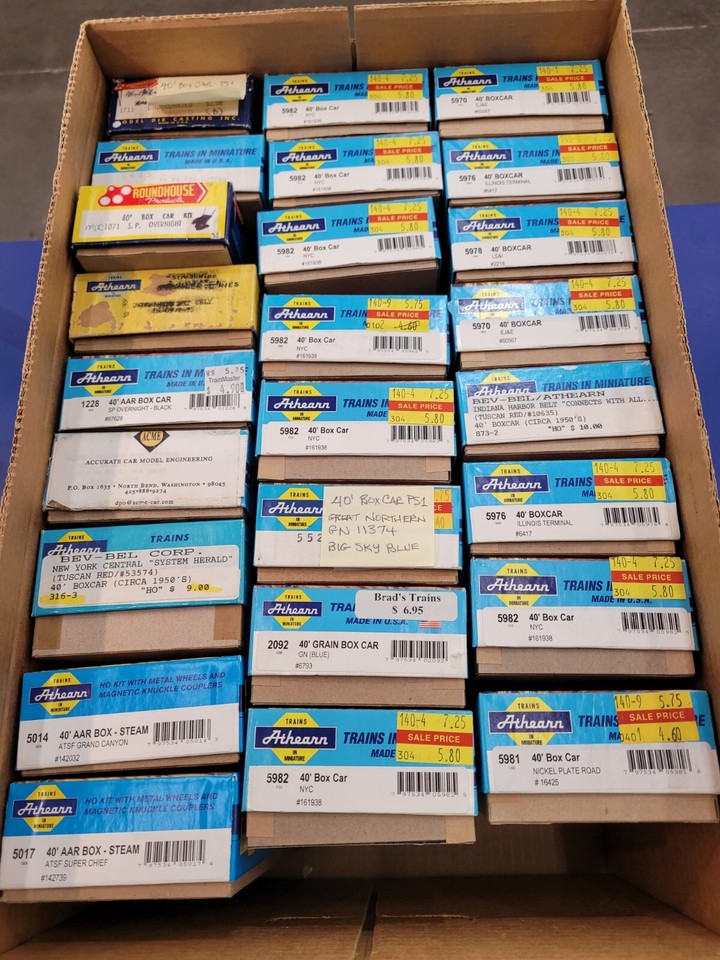 25pc Lot ATHEARN 10' Box Train Cars Stock Metal Wheels Assembled ...