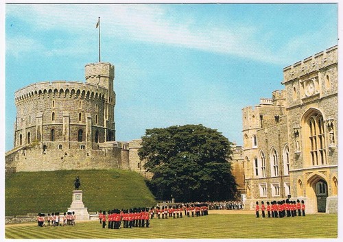 United Kingdom UK Postcard Windsor Castle Guard Mounting Quadrangle | eBay