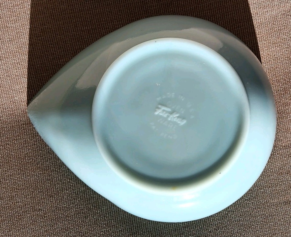 Vintage Fire-King Glass Robin Egg Blue Teardrop 9.25" W Mixing Bowl ...