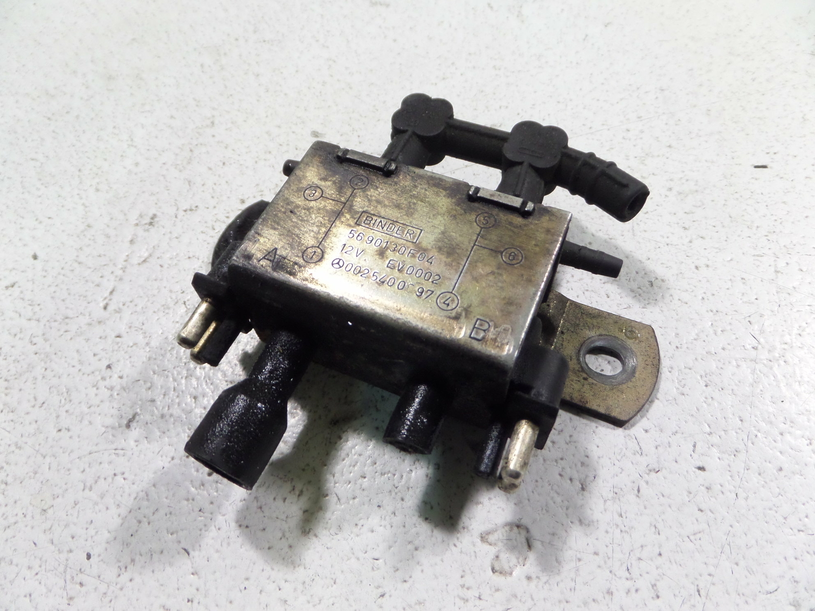 94-95 Mercedes E320 W124 Intake Manifold Pressure Switch Over Valve ...