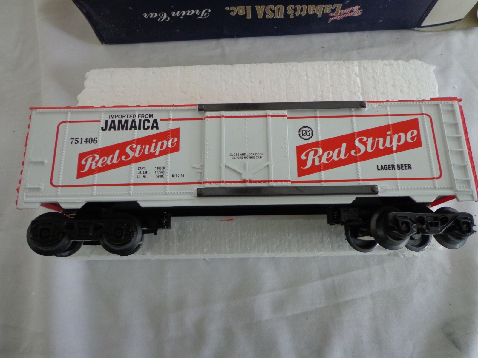 LABATT'S FREIGHT CAR RED STRIPE REEFER CAR | eBay