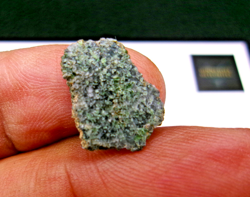 .91 gr - NWA 7325 "Mercury" Meteorite - greenish matrix - Ungrouped ...