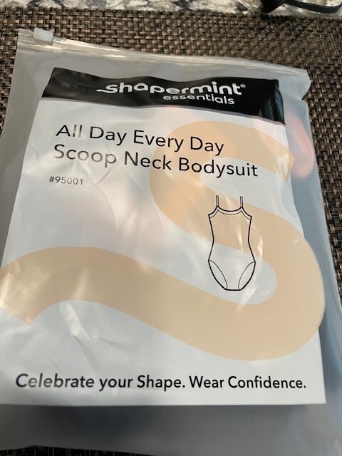 Shapermint Essentials All Day Every Day Scoop Neck Bodysuit Women Size ...