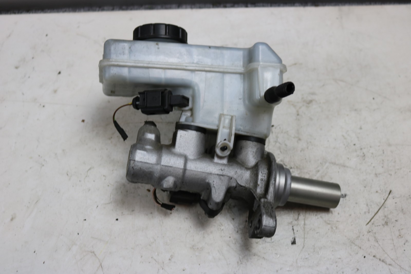 Original Seat Leon 5F1 1K0 945 459 C 1K0945459C Hauptbremszylinder ...