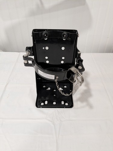 KIDDE Fire Extinguisher Mounting Bracket, Steel, For 10 lb Tank Weight ...