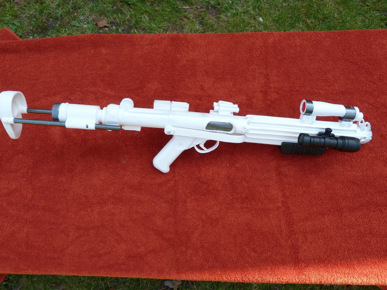 Star Wars Solo Range Troopers E-11R Blaster Resin 1:1 scale PROP ...