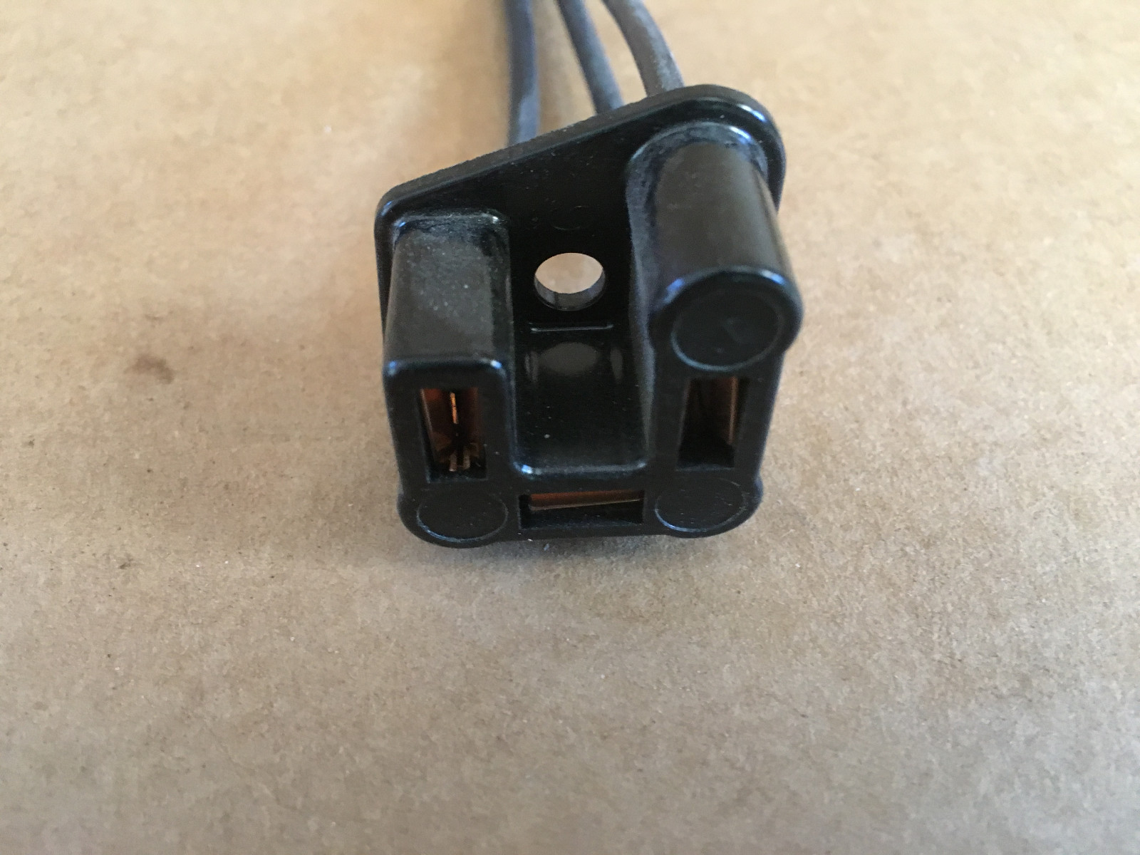 New Genuine Mack Part # CH3029 Connector 3 Wire Headlamp Light | eBay