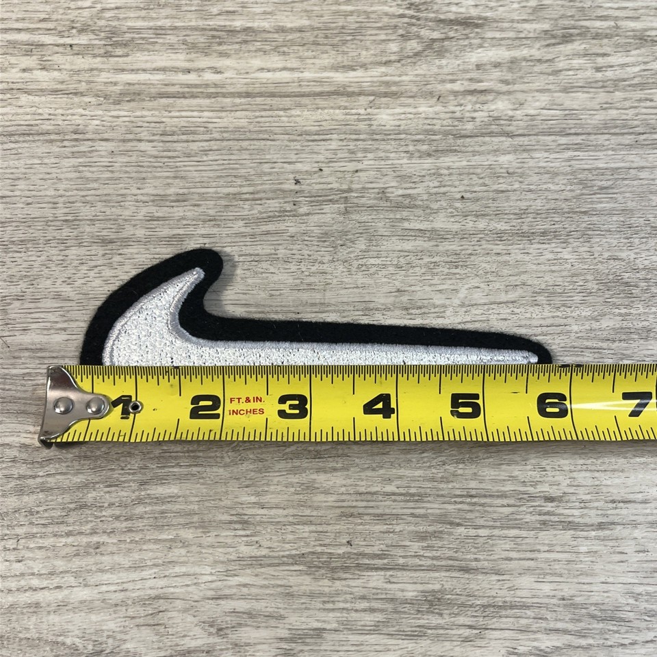 SPORTS SWOOSH LOGO - WHITE/Black - Embroidered Sew/Iron On Patch ...