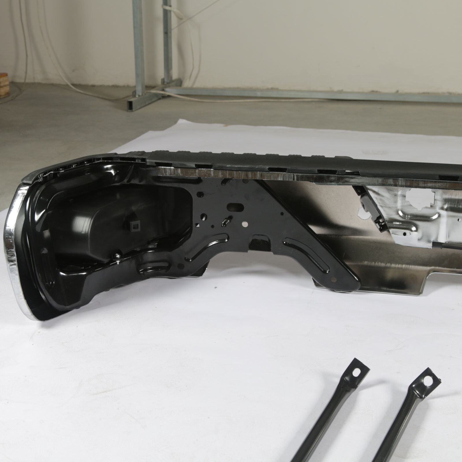 Chrome Rear Bumper Assembly For 2019 2020-2023 Chevy Silverado GMC ...