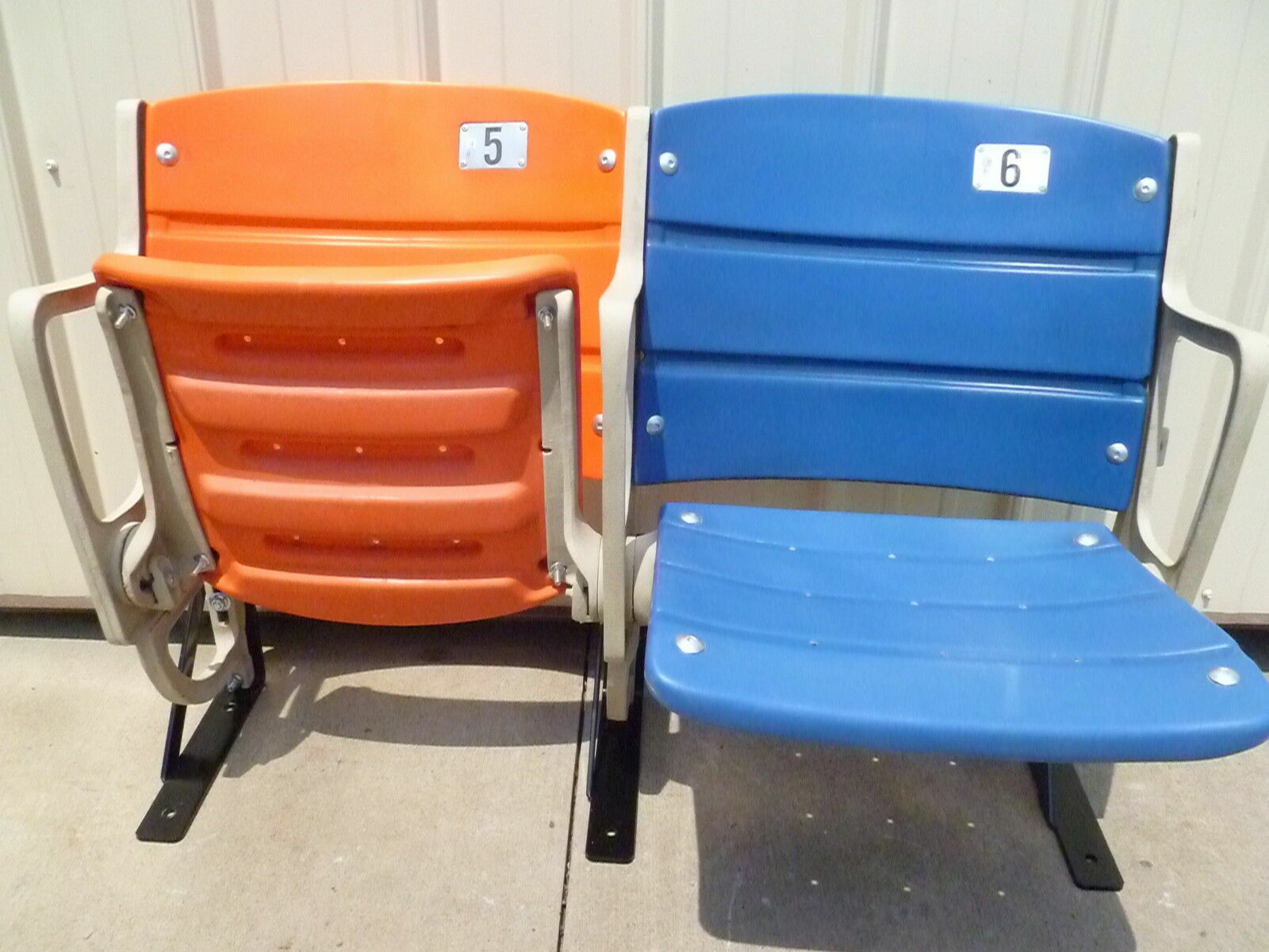 Shea Stadium COMMEMORATIVE MEDALLION seats, ORANGE & BLUE, set of 2 ...