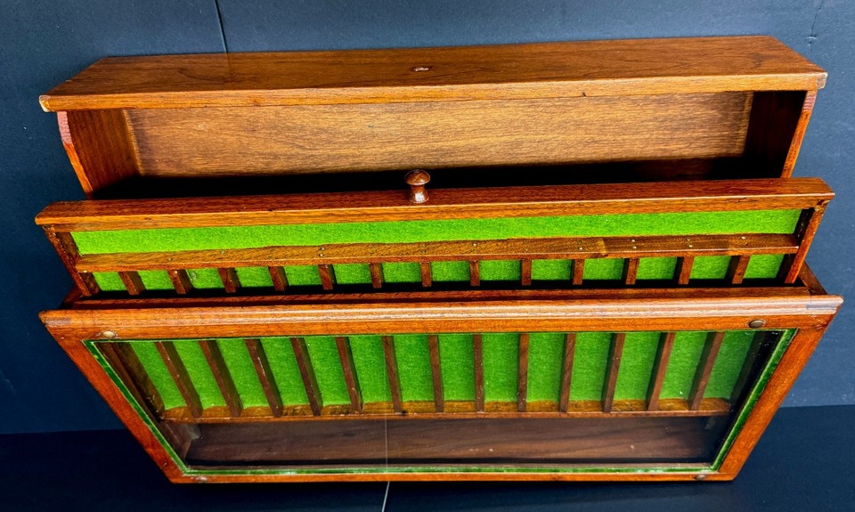 Fancy Straight Razor Display Case | eBay