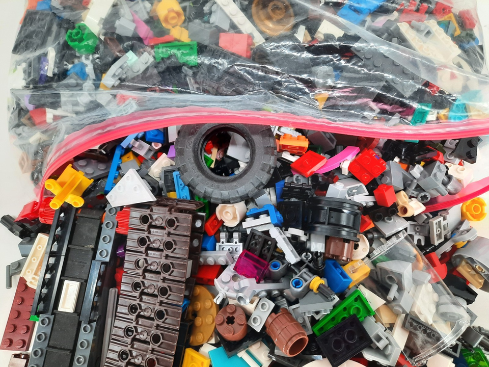 5 lbs. Bulk LEGO® Bricks & Parts – Mixed Colors, Shapes & Themes | eBay