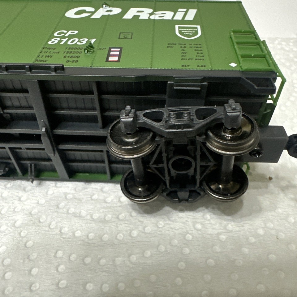 LIFE LIKE HO SCALE CP RAIL CPI 85490 50' BOX CAR W/SPRUNG TRUCKS ...