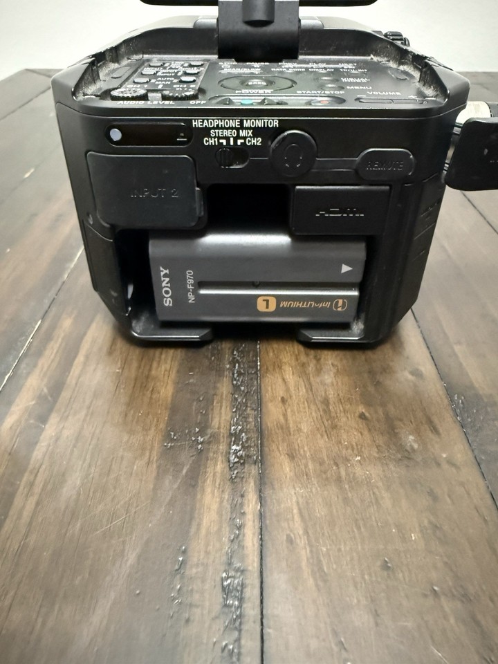 Sony NEX-FS100 Super 35 Cinema Camera Body + Batteries + Shotgun Mic ...