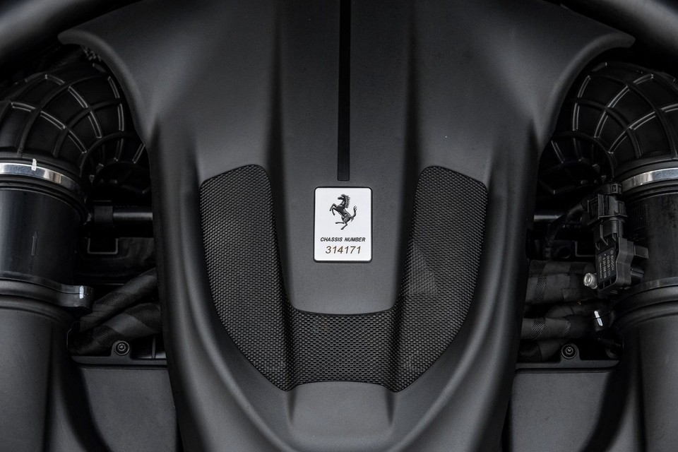 2025 Ferrari Roma Spider MSRP 366K, CARBON FIBRE, HTD/COOL LTH, ADAS ...