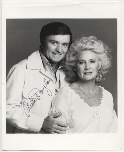 Mike Douglas Singer Autographed 8"x10" Photo w/COA WWE17-107 | eBay