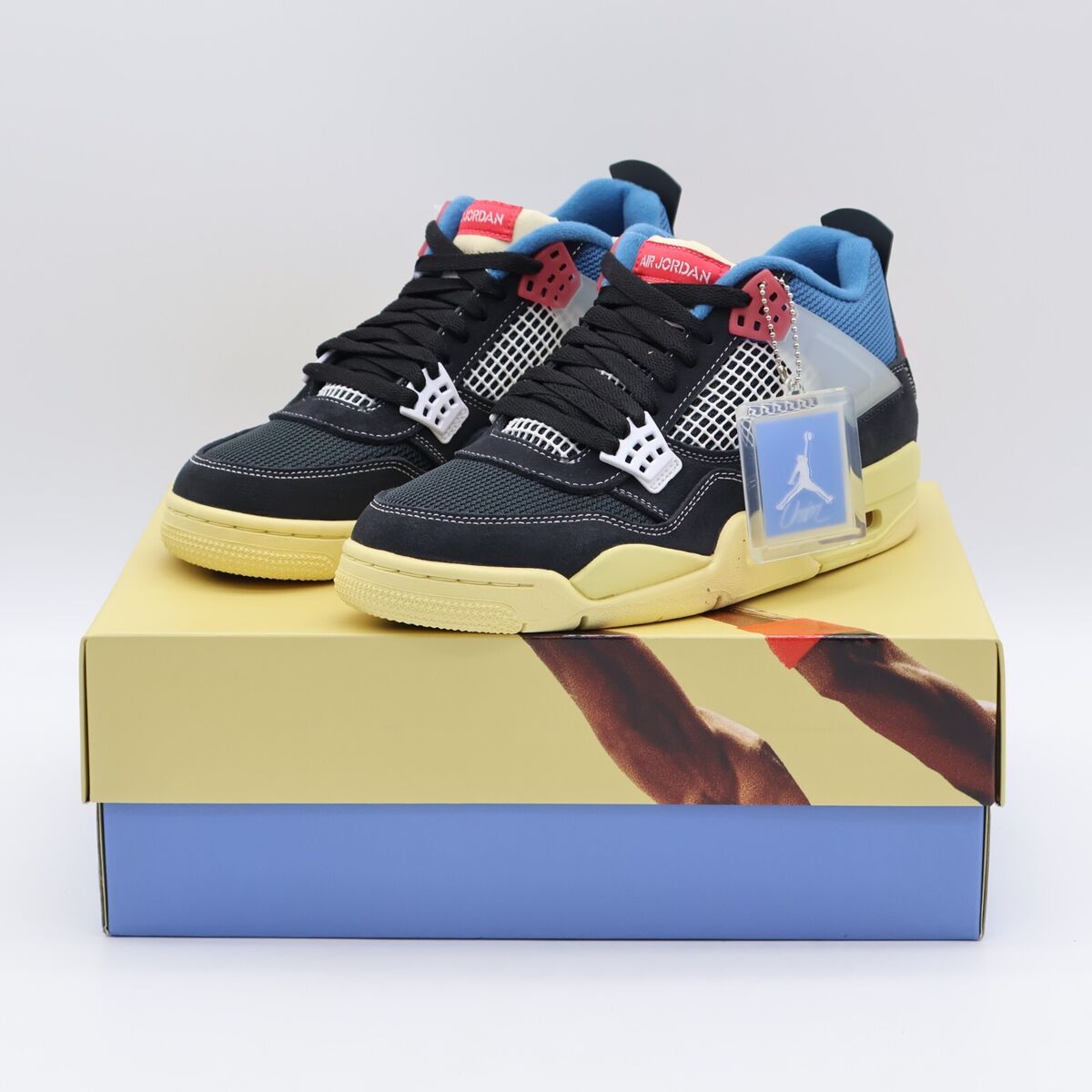 DC9533-001 Union Nike Air Jordan 4 Retro Union Off Noir DC9533-001 Union Nike Air Jordan 4 Retro Union Off Noir