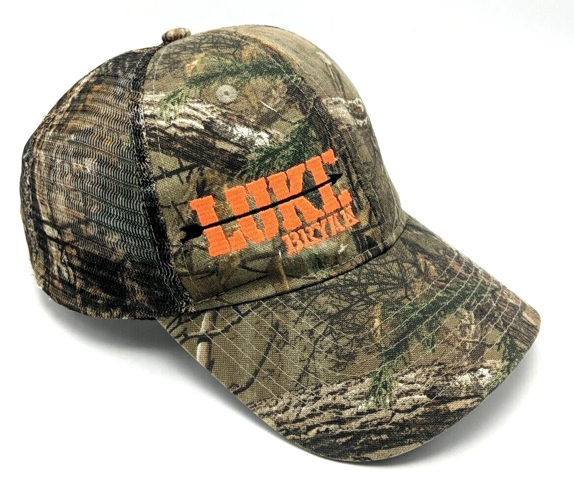 Luke Bryan Wearing Camo