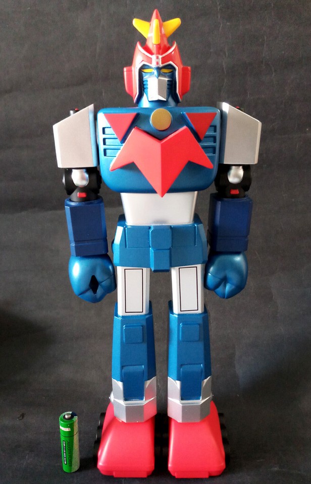 Voltes V Jumbo Machinder style bootleg vinyl DX Chogokin color version ...