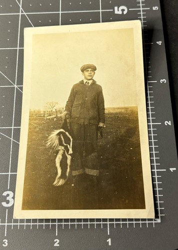 1920s Boy Man SKUNK Hunter Hunting Odd Weird Animal Antique Snapshot ...