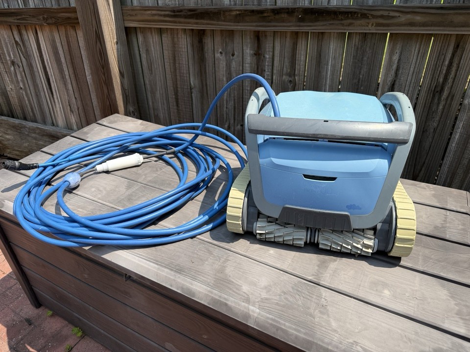 Dolphin M600 Maytronics Robotic Pool Cleaner With WiFi And Caddy- New ...
