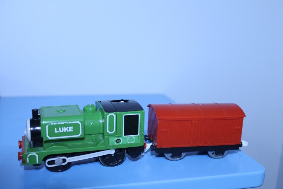 Thomas & Friends TrackMaster LUKE Motorized Train Engine 2011 & Red ...