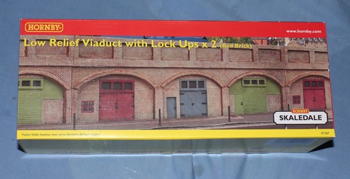 Hornby Skaledale R7367 Low Relief Viaduct with Lock ups x 2 Red - OO ...