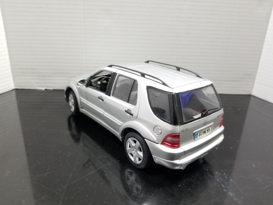 MAISTO SILVER 1/18 SCALE MERCEDES-BENZ ML55 AMG DIE-CAST MODEL CAR SUV ...
