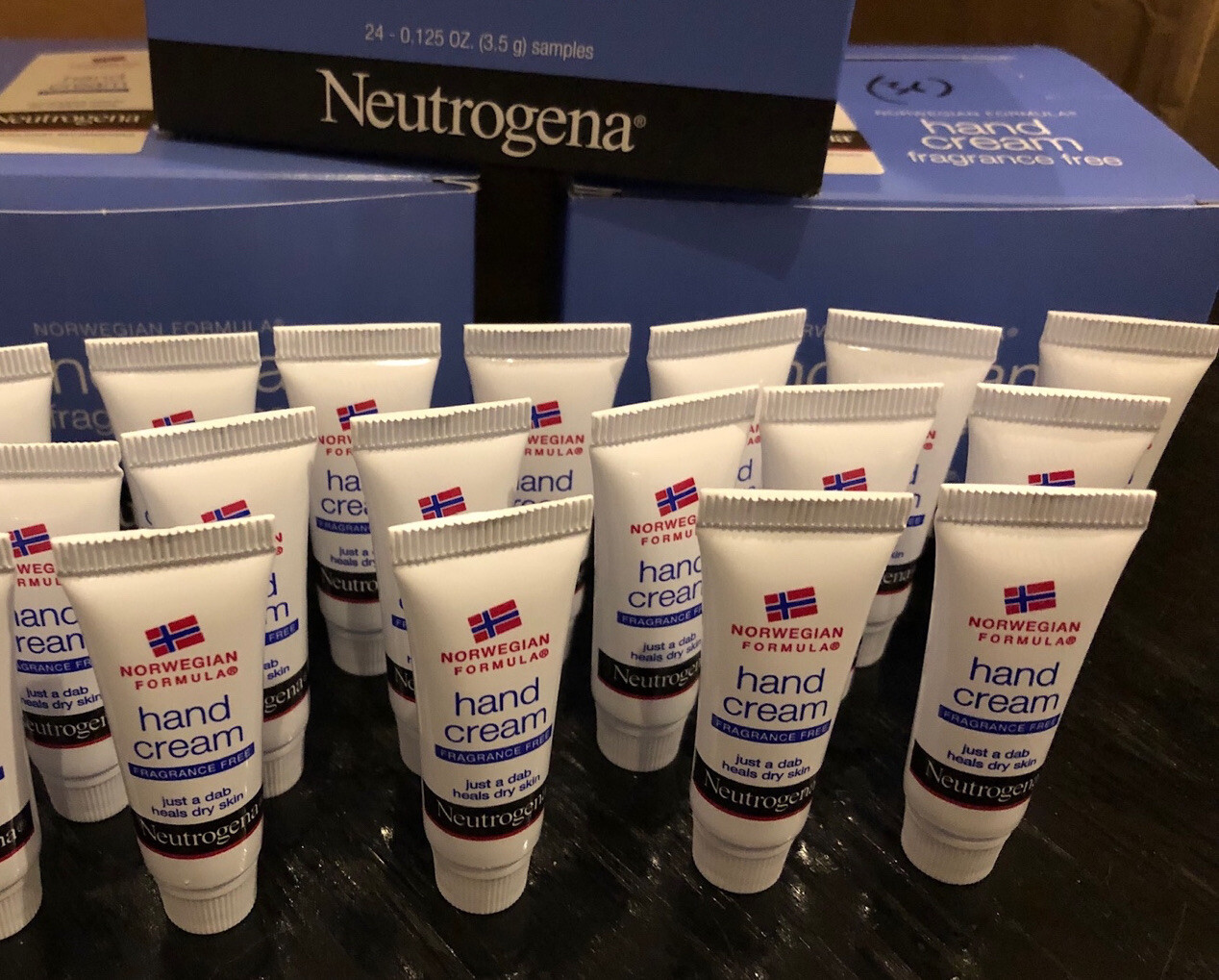 Neutrogena Norwegian Formula Hand Cream Old Formula Travel Sz (.125 oz ...