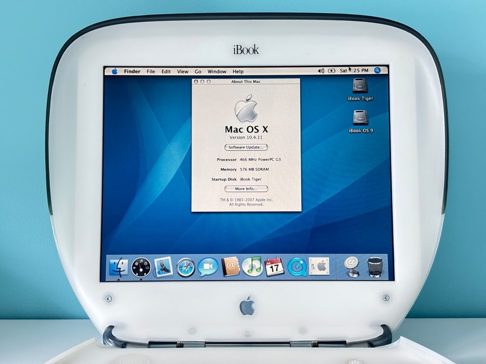 Upgraded iBook Clamshell G3 Graphite FireWire SE: SSD, 576MB, fresh ...