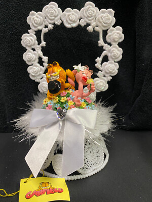 Garfield & Arlene Wedding Cake Topper entwined Cat white Groom top ...