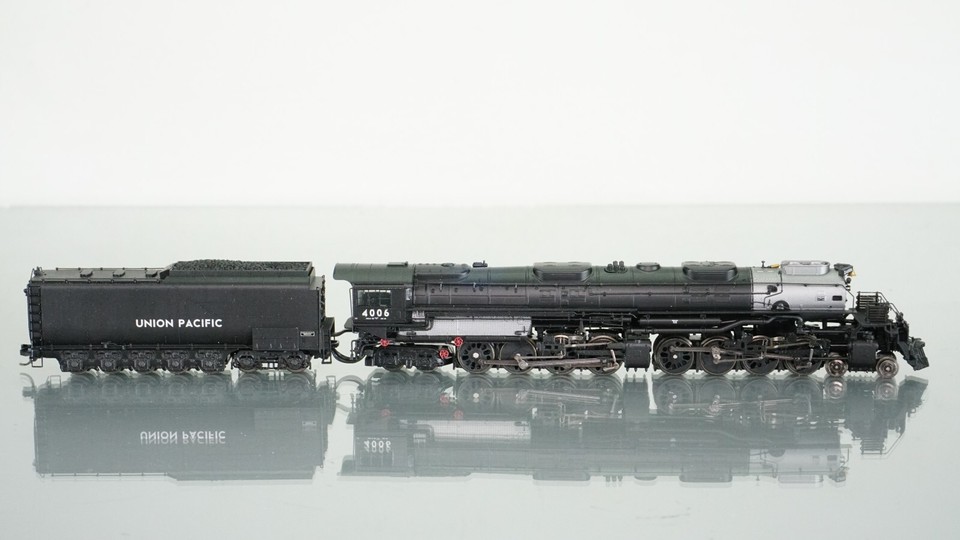 Athearn Genesis 4-8-8-4 Big Boy Union Pacific 4006 DCC w/Sound N scale ...