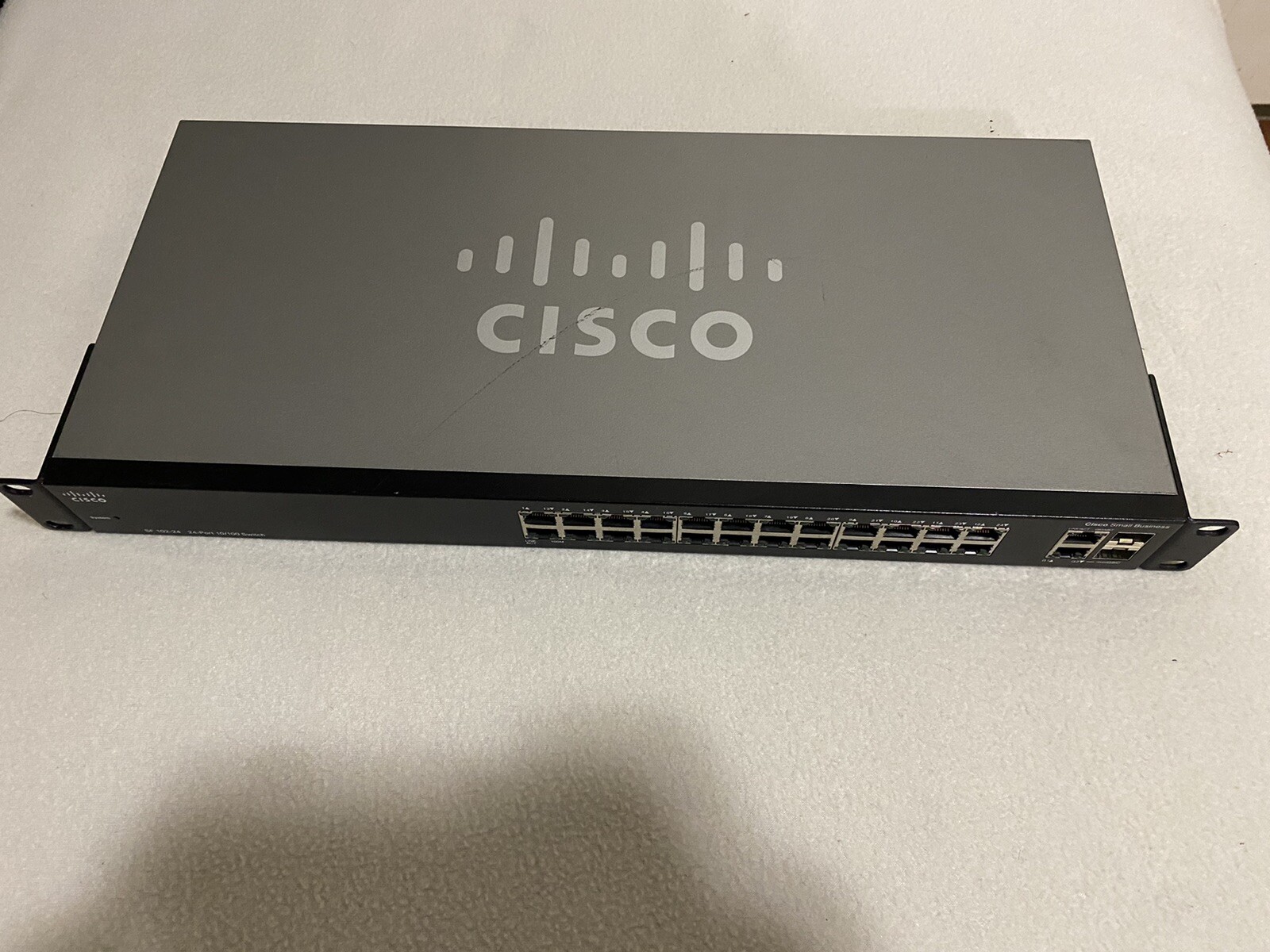 Cisco SG102-24 v2 compact 24 port gigabit switch | eBay