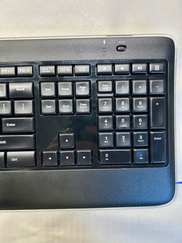 LOGITECH K800 Wireless Illuminated Keyboard Y-R0065~Works~NO Receiver ...