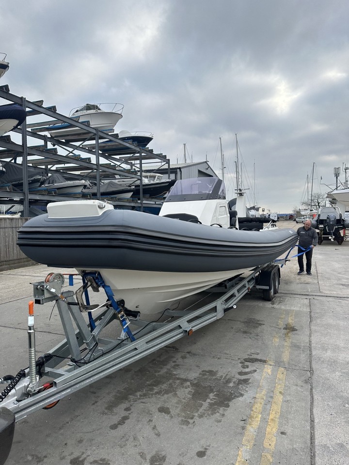 BRIG EAGLE 8 RIB + SUZUKI 300HP DUO PROP BOAT FOR SALE | eBay UK