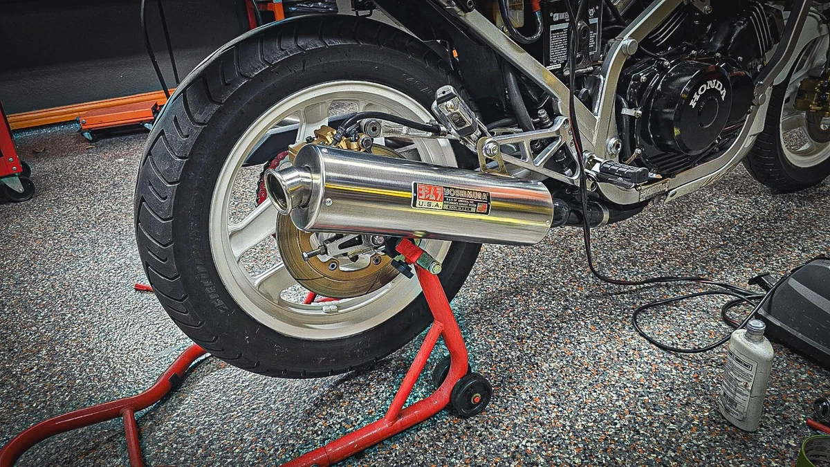 Honda VF1000F Interceptor is Pure ’80s Retro Cool