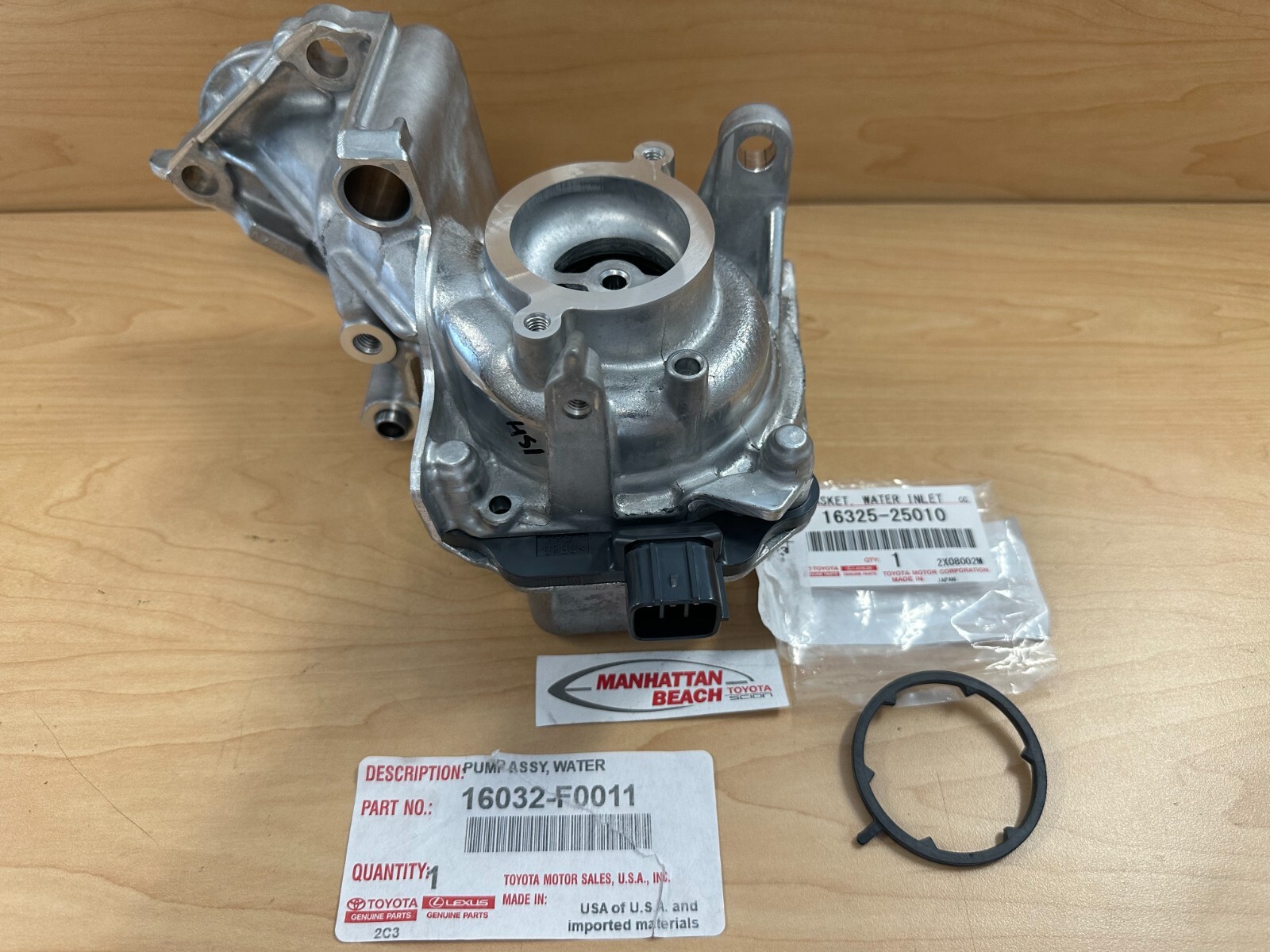NEW GENUINE TOYOTA WATER PUMP & HOUSING W/GASKET 2.5L CAMRY RAV4 SIENNA ...