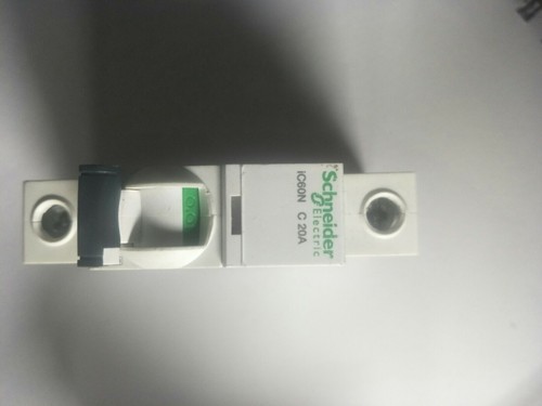 Schneider 1ph Mccb 20A iC60N C20 240/415VAC 6KA | eBay