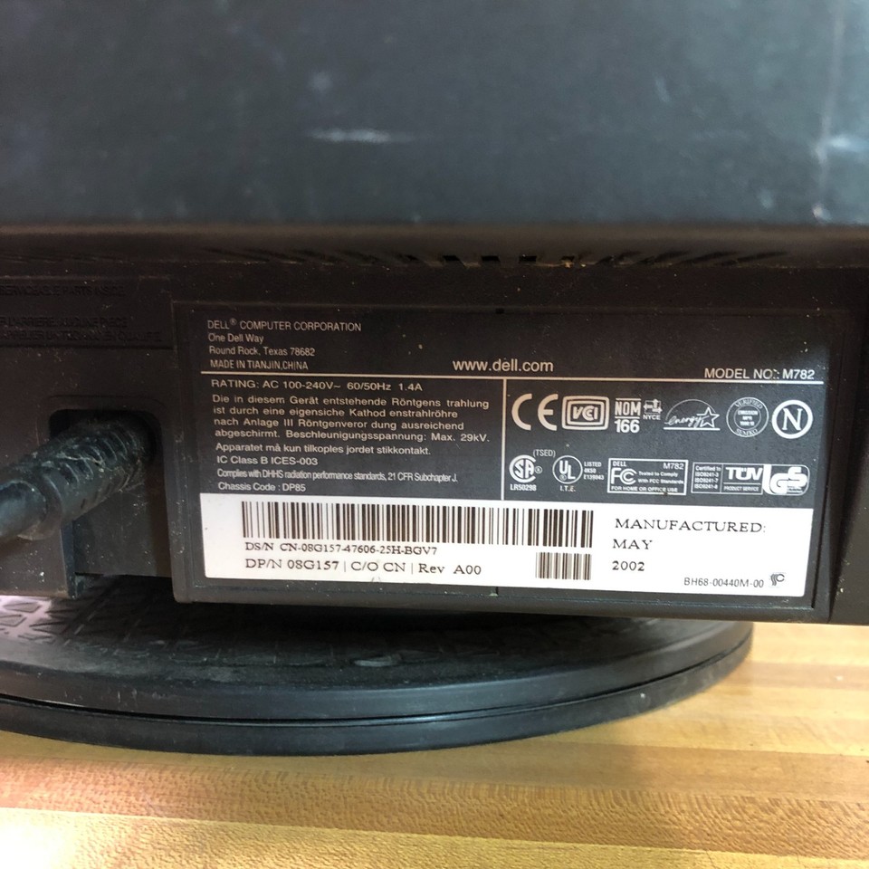 Dell M782 17" CRT VGA Computer Monitor | 1600x1200 @ 65Hz - Retro ...