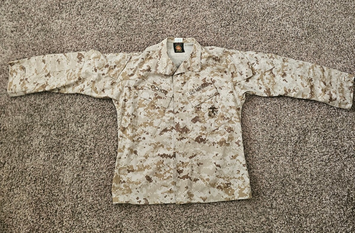MEDIUM REGULAR USMC DESERT CAMOUFLAGED UTILITIES SET | eBay