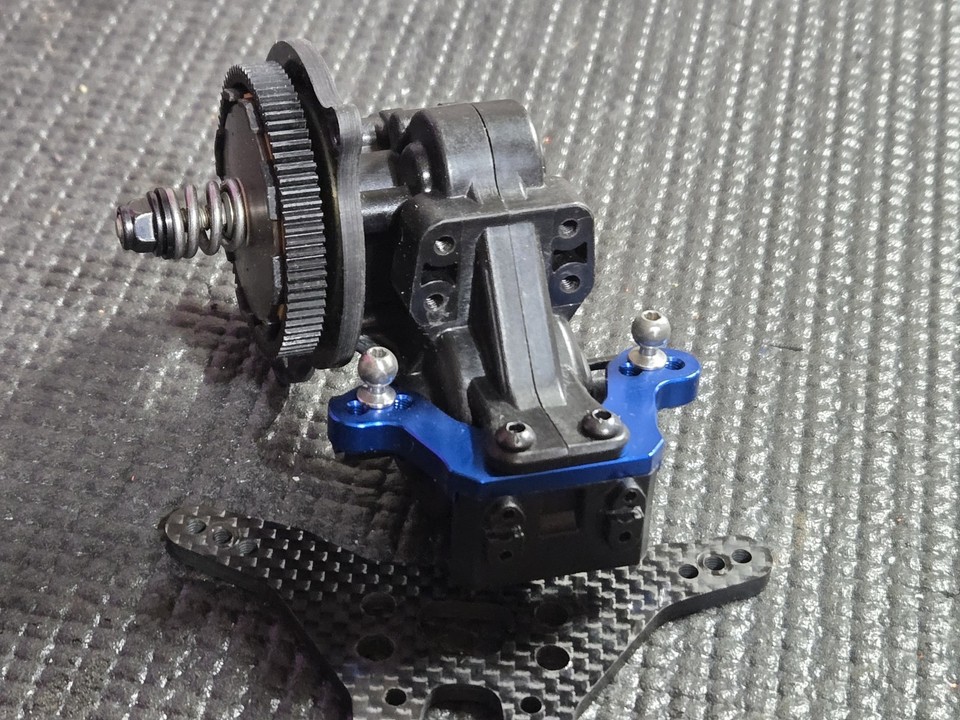 NICE RARE TEAM ASSOCIATED 4 GEAR STANDUP TRANSMISSION B6 UNICORN OF B6 ...
