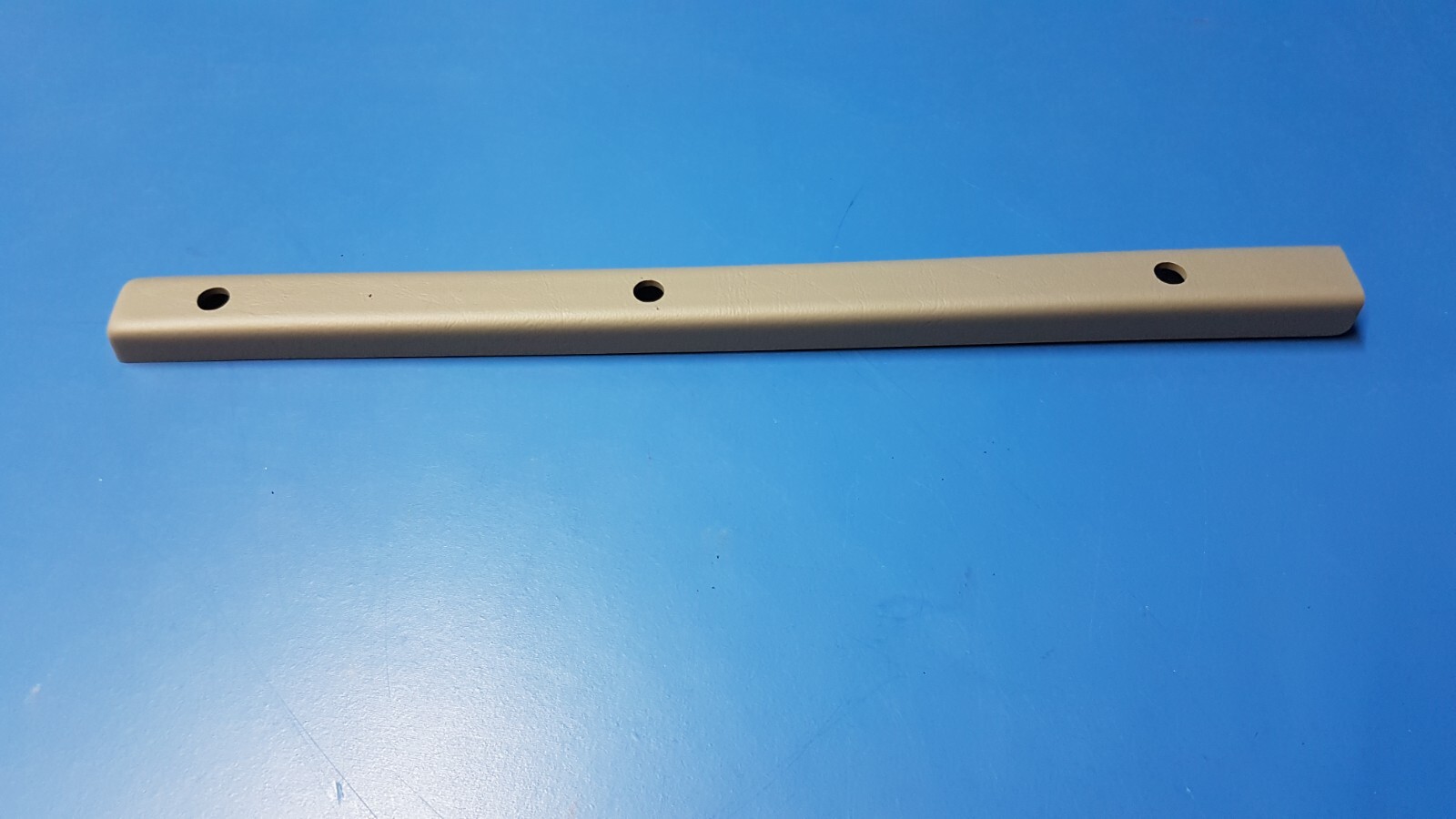 Mercedes W461 Interior Panel A pillar top right grey:- 461 692 42 23 ...