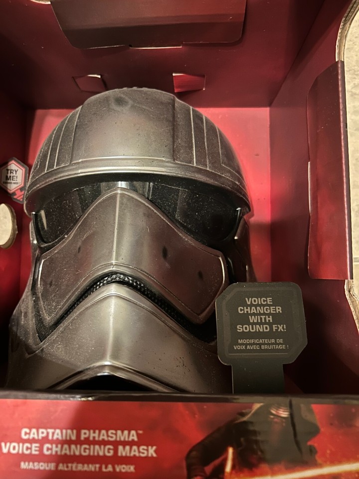 Disney Store STAR WARS Force Awakens CAPTAIN PHASMA Voice Changing Mask ...