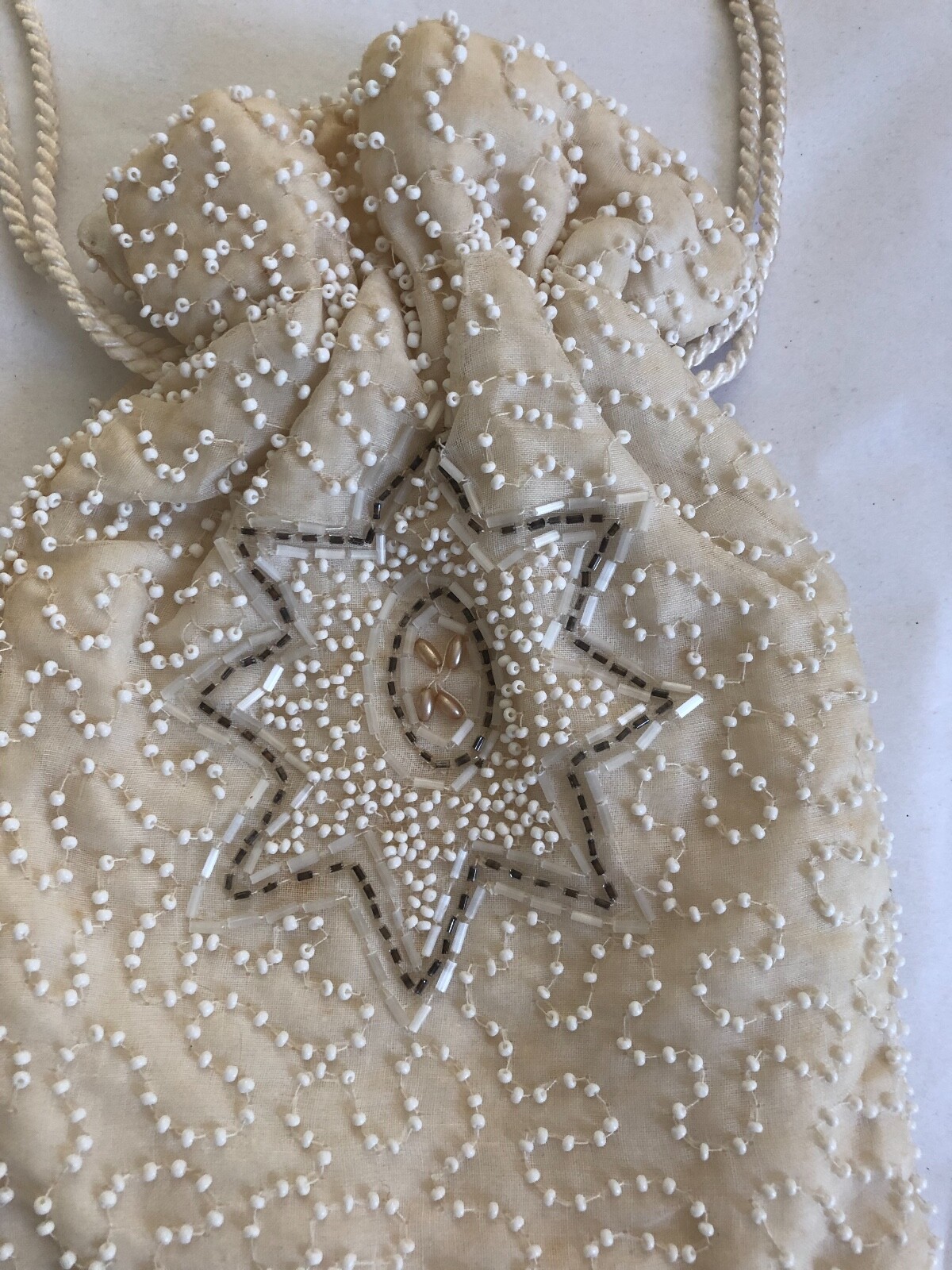 Vintage Walborg Beaded Drawstring Purse, Off-White Si… - Gem