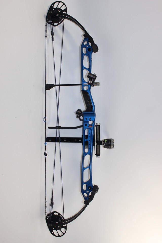 PSE Lazer Compound Target Bow with Sight and Stabilizers | eBay