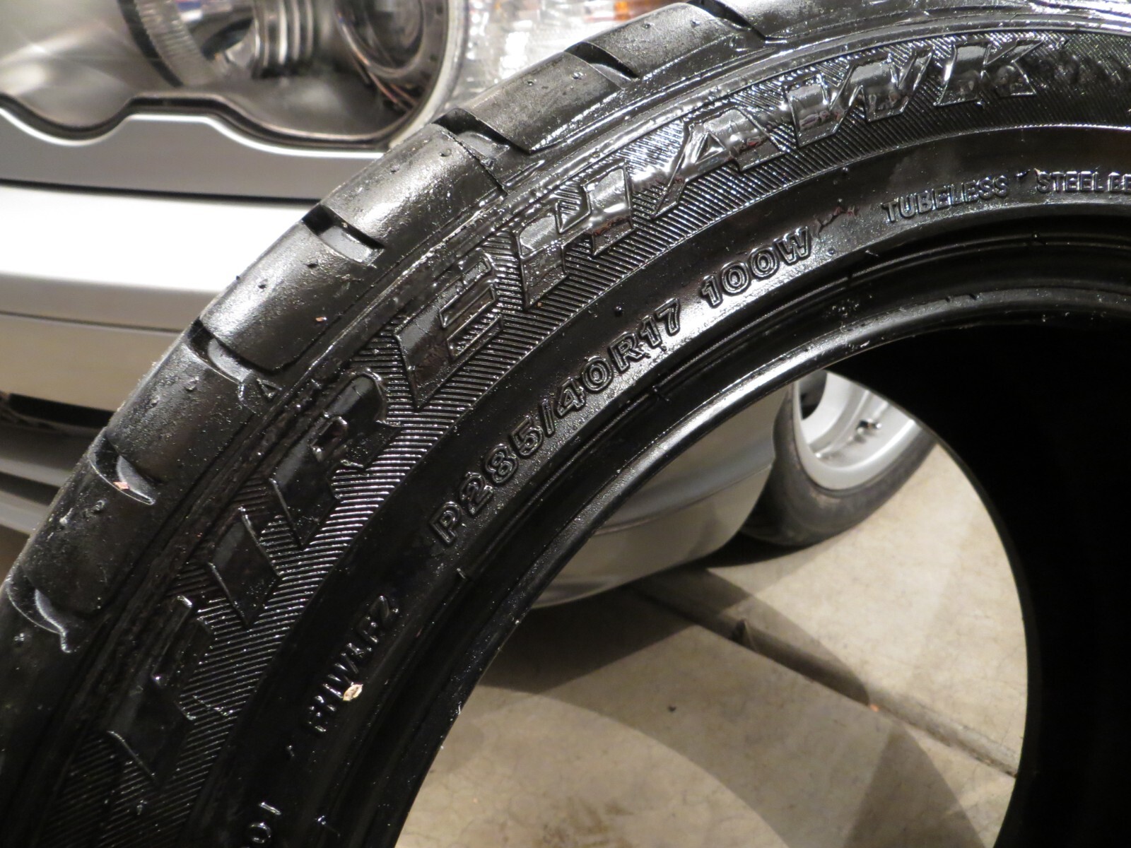 ALMOST NEW 1 ONE FIRESTONE FIREHAWK WIDE OVAL P285/40ZR17 100W 285 40 ...