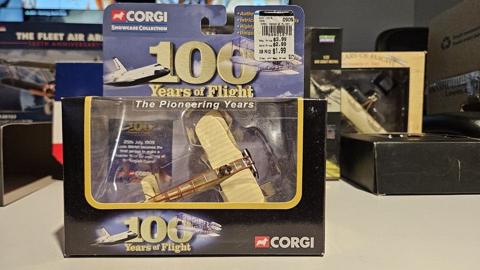 Corgi Showcase Collection-100 Years of Flight 2003 Model Plane | eBay